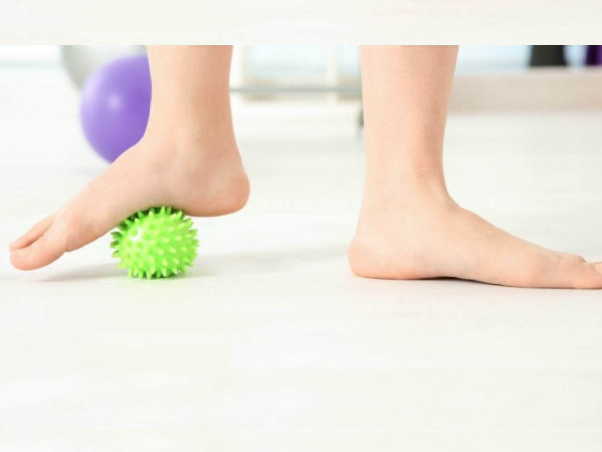 Flat Feet: How It Affects Your Knees and What You Can Do About It - Dr ...